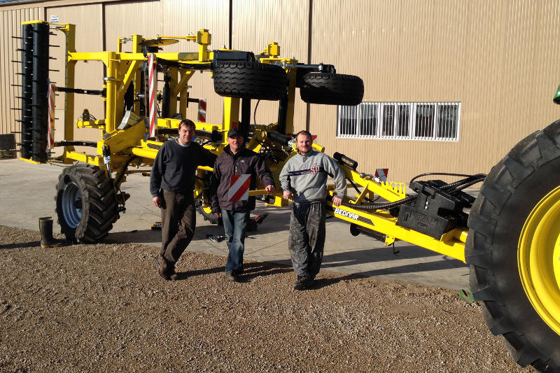 Premier “ BARRE ROUGE” Français pour BEDNAR FMT | BEDNAR FMT